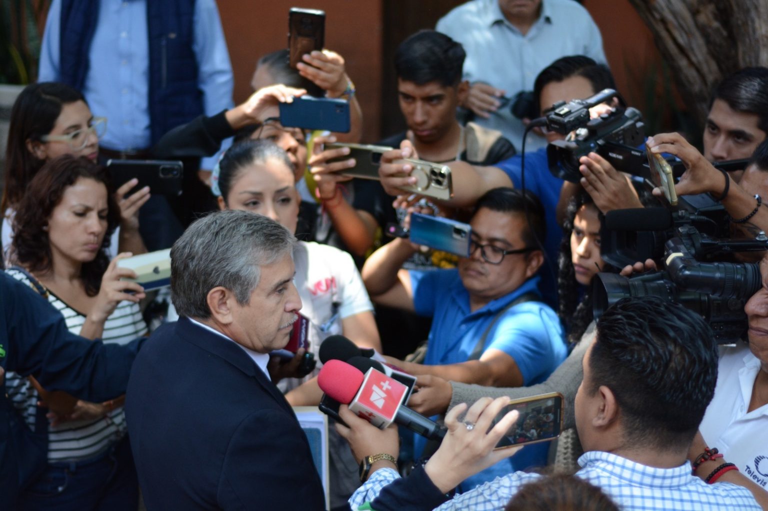 Instruye Urióstegui Iniciar Investigaciones En Contraloría Y Presentar